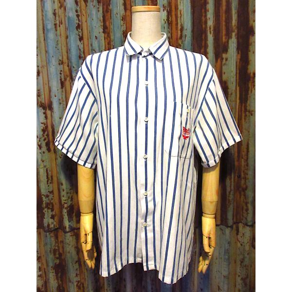 ◆商品名◆1990’s Bud KING OF BEERS刺繍入りストライプ半袖シャツsize L◆サイズ◆表記：L肩幅：約47cm身幅：約50cm袖丈：約19cm着丈：約65cm※計測箇所によって多少異なりますのでだいたいの目安としてお考...