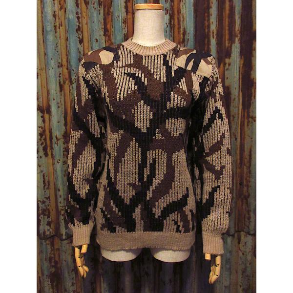 ◆商品名◆BRIGADE QUARTERMASTERSトライバルカモ柄コマンドセーターsize 40◆サイズ◆表記：40肩幅：約41cm身幅：約44cm袖丈：約58cm着丈：約64cm※計測箇所によって多少異なりますのでだいたいの目安として...