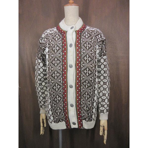◆商品名◆ビンテージ DALE OF NORWAY ノルディック柄 ウールカーディガン size S◆サイズ◆表記：S肩幅：約47cm身幅：約51cm袖丈：約49cm着丈：約65cm※計測箇所によって多少異なりますのでだいたいの目安としてお...