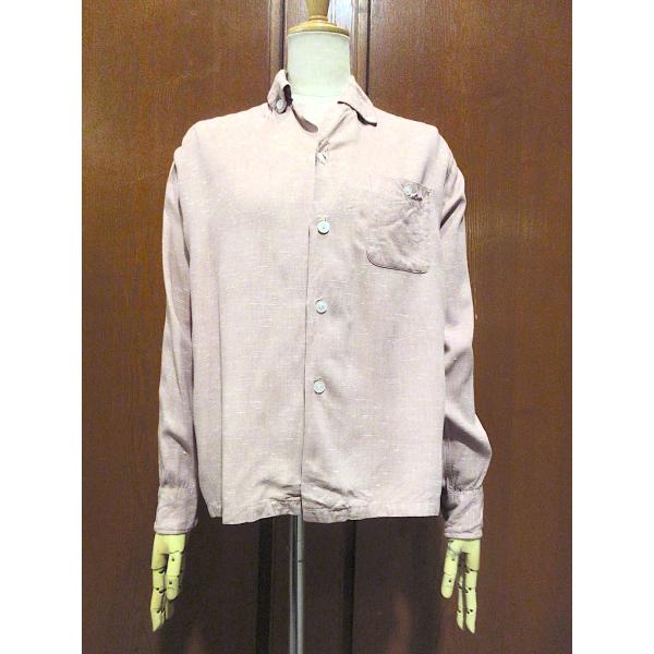 ◆商品名◆1950’s Rob Roy かすり柄 レーヨン 長袖ループカラーシャツ size 16◆サイズ◆表記：16肩幅：約40cm身幅：約51cm袖丈：約58cm着丈：約65cm※計測箇所によって多少異なりますのでだいたいの目安としてお...