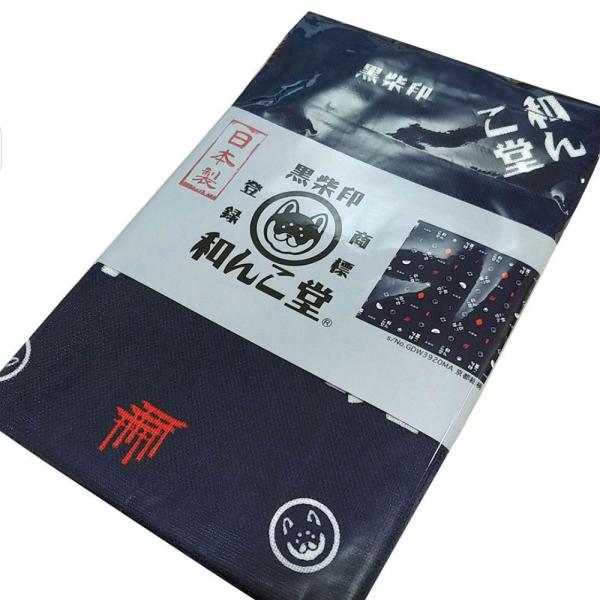 黒柴印和んこ堂の日本製ガーゼタオルです。優しい肌触りでハンカチや風呂敷としても使えます。男女問わず使用出来るのでおすすめですサイズ・・・高さ34幅34cm素材・・・綿100％