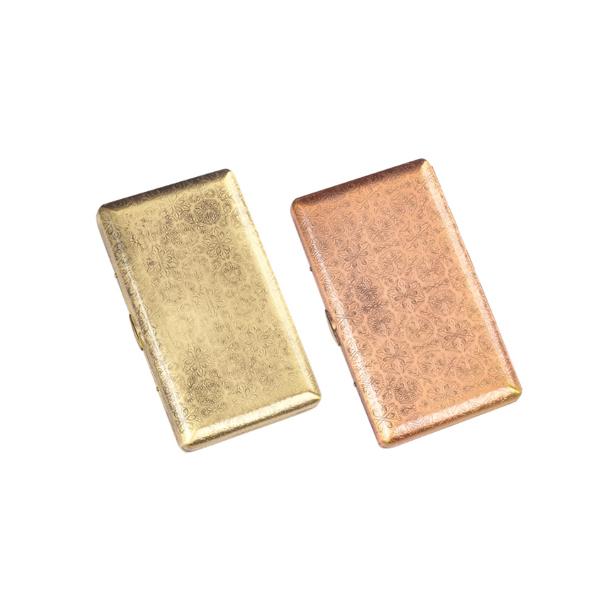 スカルプチャー シガーケース彫金のようなオシャレなエンボス加工が施された頑丈なタバコケース！！もちろんタバコ以外、小物入れとしても使えます！バッグの中の小物整理に！とっても高級感があり丁寧な作りでお値段以上は間違いなし♪