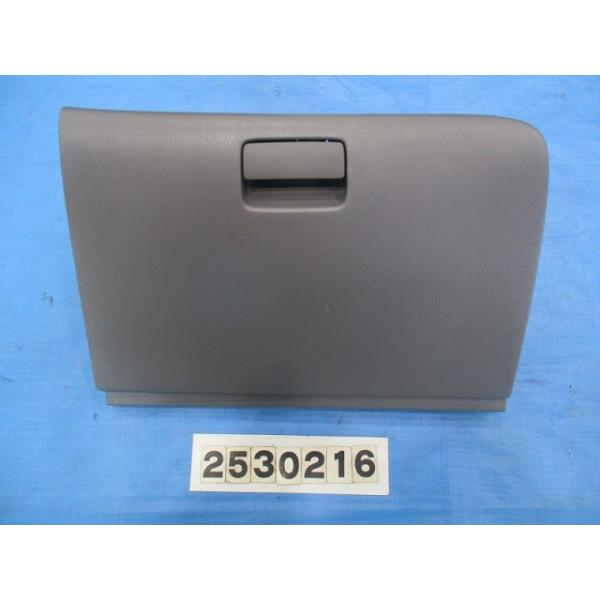 **** 商品説明を必ずご確認ください ****部品管理番号：000253021670210メーカー純正品番：68500-AA100部品名：グローブBOX部品区分：リサイクル品管理品番：306227車名：スカイライン車両タイプ名：4ドアセダ...