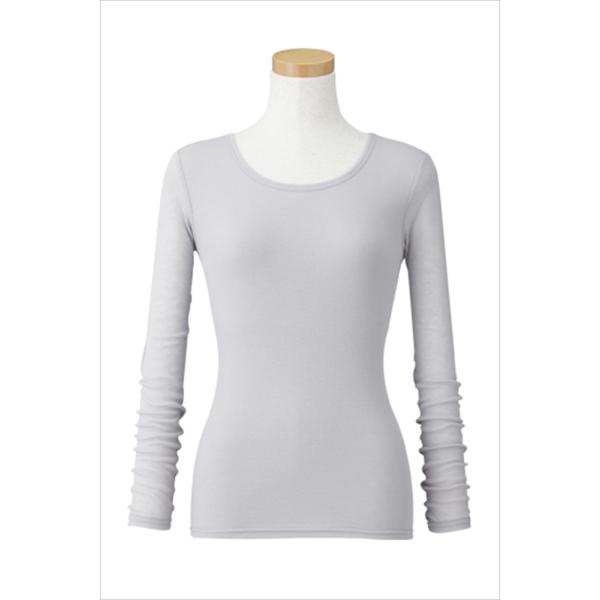 ●見た目より伸びがあり、窮屈感がありません。●身頃部分は透けにくい２枚仕立て、袖部分は重ね着のもたつきをなくす１重の仕様です。ジャケットのインナーなどにも最適です。●デリケートな素材を使用していますので、洗濯の際には、クリーニングネットに入...