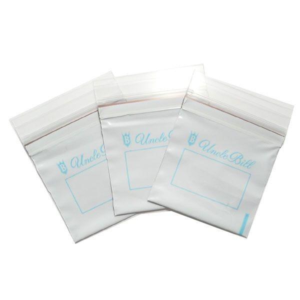 ●アンクルビル変色防止パック3枚セット銀・金・銅・真鍮・メッキ製品の変色を5年間防ぐ保存用袋です。米国ＡＴ＆Ｔ社ベル研究所が開発した特許技術を応用。人体にも環境にも安全なパック内の特殊コーティングが変色の原因となる硫化ガス・酸素を吸着し、パ...