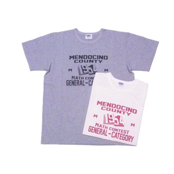 フェローズ(Pherrow's)のTシャツ"25S-PMT7"です。メンドシノで行われた架空の数学コンテストをイメージしたプリントTシャツ。国産のオリジナル丸胴ボディを使用し、素材は綿100％で洗いがかかっています。柔らかくて肉厚のボディに...