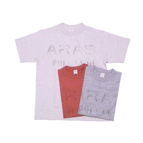 ウエアハウスの新作Tシャツ"4601/ARAB"です。WAREHOUSE の定番生地、12番のムラ糸天竺ボディを使用したTシャツ。1960年代のTシャツが最もアメリカらしかった時代の風合いや経年変化を再現。自然なムラ糸を再現した単糸はそれだ...