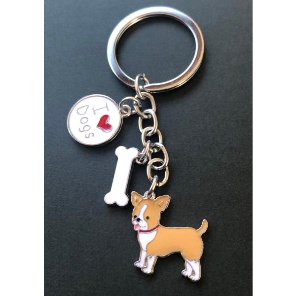 ご覧いただきまして誠にありがとうございます。●他にも商品がございます。● 犬デザイン キーホルダーチワワ ボストンテリア カラー　茶色犬のサイズ 縦 約2.5cm 横 約2.5cm ※裏面は鏡面無地です。リングサイズ 直径 約3.3mm新品...