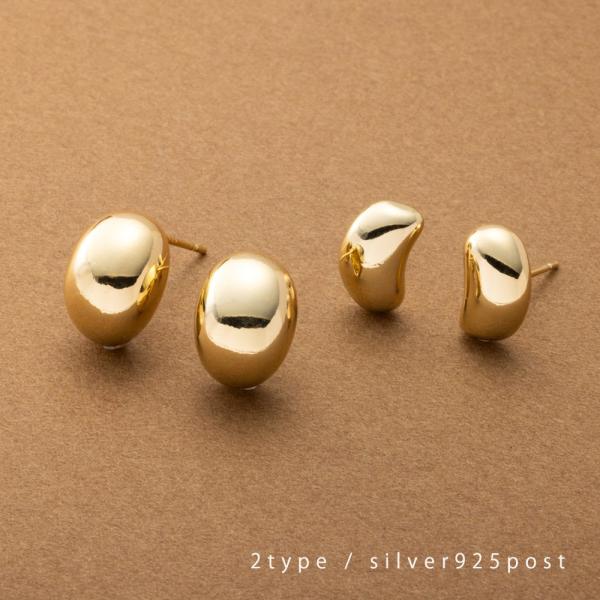耳たぶにフィットする2TYPEぷっくりメタルピアス。ぷっくりとしたフォルムとメタルの艶感がすっきりとした大人顔へと導くマストアイテム。コロンとしたオーバル型とちょっぴり歪みを効かせたドロップ型の2タイプご用意◎■サイズ縦×横×厚みA：1.1...