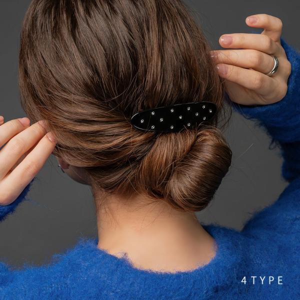 ブラックカラーに煌めくドット模様のビジューが映えるヘアバレッタ。大きさ・形の異なる4タイプをご用意しました。まとめ髪やサイドにプラスして、こなれたヘアアレンジを楽しめるアイテムです。■サイズ縦×横×厚みA：0.8cm×10.5cm×0.4c...