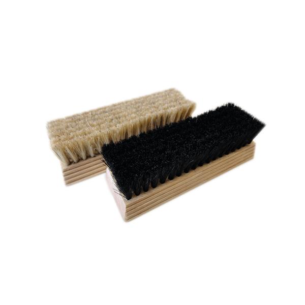 ●梯形で、スタイリッシュなデザイン。●腰のある豚毛を高密度に配置！●クリームを塗った際、均等に塗り伸ばしながら、余分なクリームを払い落とすのに最適です。●色移りを防ぐため、使用するカラーごとにブラシを変えることをお勧めします。●持ちやすく、...