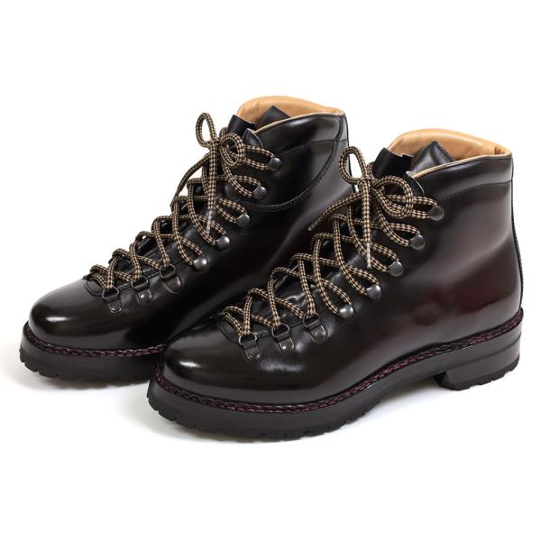 イタリア北部ベネト地方に唯一残る職人メーカー        「F.lli.　GIACOMETTI」の放つブランド、        「MARMOLADA（マルモラーダ）」のマウンテンブーツです。                 ハンドソーンの...