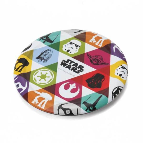 対応:スマートフォンデザイン:トライアングル説明:「PG-DWC767SW」は、「STAR WARS」デザインの置くだけでスマーフォンを充電できるQi認証のワイヤレス充電器です。本体は充電するスマートフォンが滑り落ちない、シリコンカバー仕様...