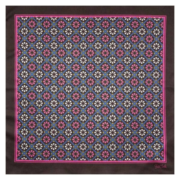 【The Originals】FatClothのオリジナルは、お気に入りのクラシック・パターンに様々なスパイスを加えたFatClothのオリジナル商品です。ネイビー・ベースに少に強めのピンクとイエローの差し色で胸元をプチ・ゴージャスに。サイ...