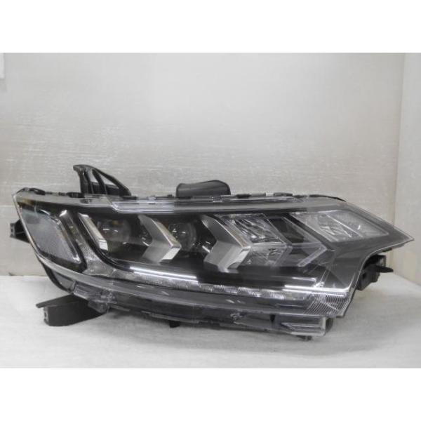 **** 商品説明を必ずご確認ください ****部品管理番号：000037516910800部品メーカー：MOBISメーカー純正品番：8301D330部品名：右ヘッドランプASSY部品メーカー品番：ECM921-01E40部品区分：リサイク...