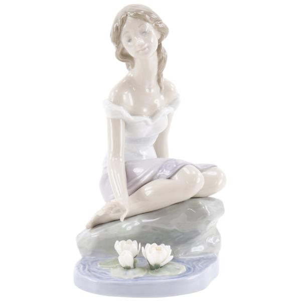 【管理番号】I130926003【アイテム】置物 オブジェ【ブランド】リヤドロ（Lladro）【モデル名】ヘレネの想い出【ライン】7706【対象】_【素材】ポーセリン【サイズ】　 H約17cm x W約13cm x D約10cm【付属品】な...