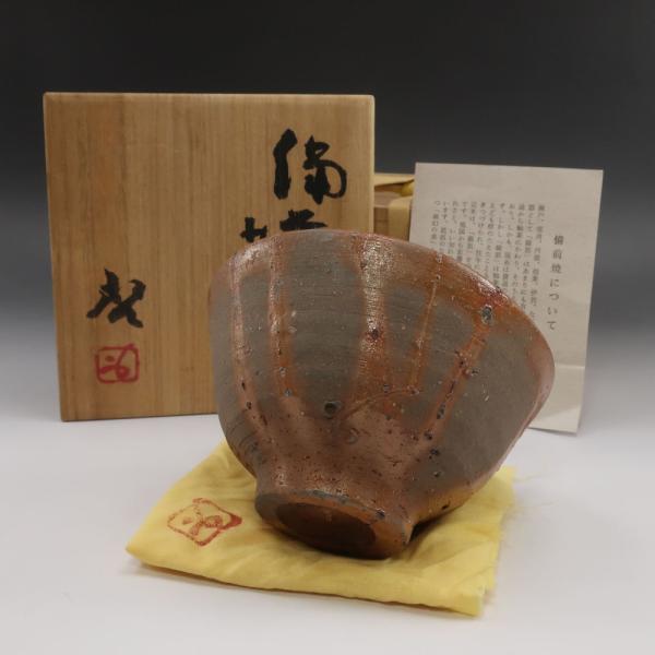 【管理番号】I131926011【アイテム】茶道具【ブランド】備前焼（BIZENYAKI）【モデル名】【 人間国宝 藤原啓 】 作 備前緋襷茶碗【対象】_【素材】陶磁器【サイズ】　 H約8.4cm x W約14cm x D約14.5cm【付...