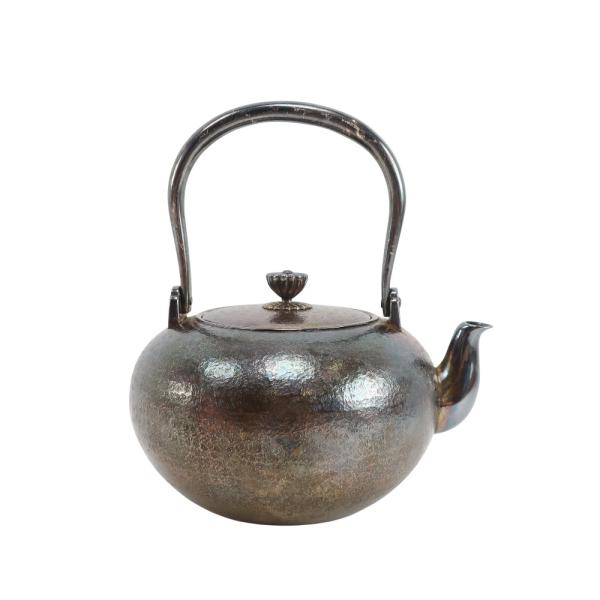 【管理番号】I171725005【アイテム】その他雑貨【モデル名】純銀製 槌目文 湯沸【ライン】薬缶 銀瓶 煎茶道具【シリーズ】純銀製【対象】_【素材】純銀【カラー】シルバー【重量】約358.4g【サイズ】　 H約16cm x W約14.5...