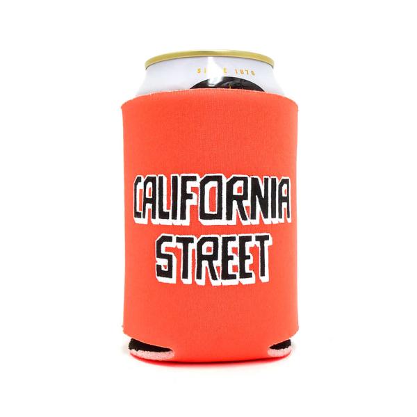 【CALIFORNIA STREET / COOZIE】当店とも深い関わりのある ESOW 氏によるデザイン。350ml缶にピッタリのサイズのドリンククーラーです。夏は冷たく、冬は暖かく保ってくれる非常に便利なアイテム。【ESOW】 拠点を...