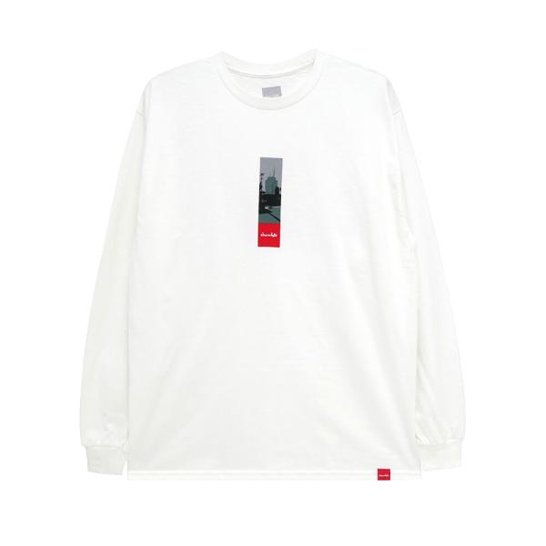 【CHOCOLATE / LONG SLEEVE T-SHIRTS】スケボー・スケートボードのデッキブランド、CHOCOLATE（チョコレート）の長袖Tシャツです。フロントプリント、左裾にブランドタグが施されています。【素材】コットン 80...