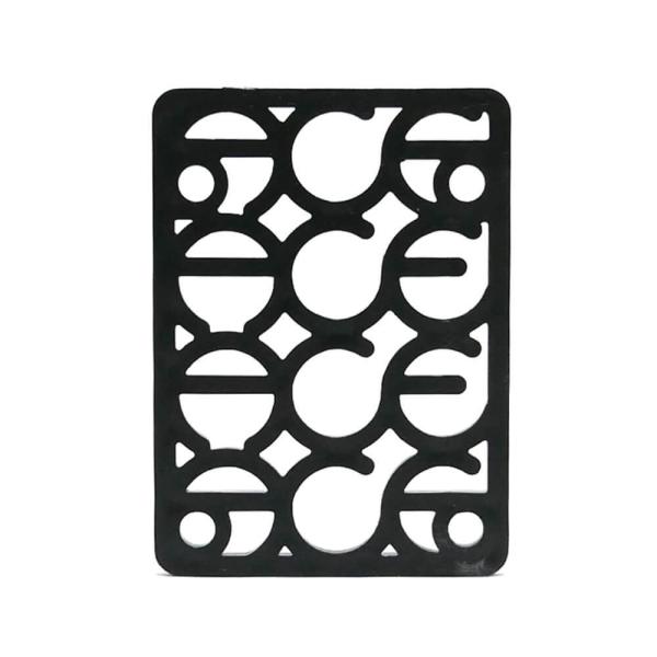 ・・・【ご注文時の注意】・・・完成品を同時にご注文の際、スペースパッドを装着希望の場合は下記プルダウンメニューから「コンプリートセットに付ける」をお選び下さい。【ACE / RISER PAD】スケボー・スケートボードのトラックブランド、A...