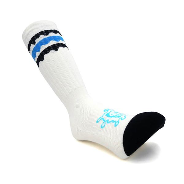 【MAGICAL MOSH MISFITS / SOCKS】スケボー・スケートボードのドメスティックアパレルブランド、MAGICAL MOSH MISFITS（マジカルモッシュミスフィッツ）の膝下丈ソックスです。【サイズ】ワンサイズ。