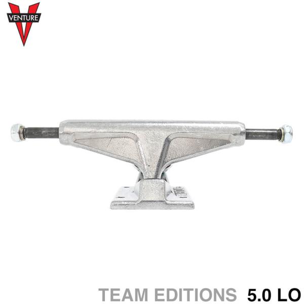 【VENTURE / TRUCK】スケボー・スケートボードのトラックブランド、VENTURE（ベンチャー）。定番のオリジナルモデル。2個1セット（スケートボード1台分）重さ：355g高さ：58mm適合デッキサイズ：7.5 inch 〜 7....