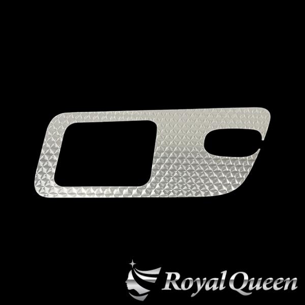 UD クオン/17パーフェクトクオン ドアガーニッシュ ウロコ【RQWP16U】 ドアハンドル ドアハンドルガーニッシュ プロテクター ナビウインドガーニッシュ トラック　デコトラ