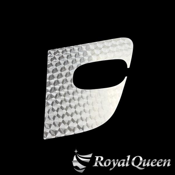 UD クオン/17パーフェクトクオン ドアパネル ウロコ柄【RQWP14U】ドアハンドル ドアハンドルガーニッシュ プロテクター トラック　デコトラ