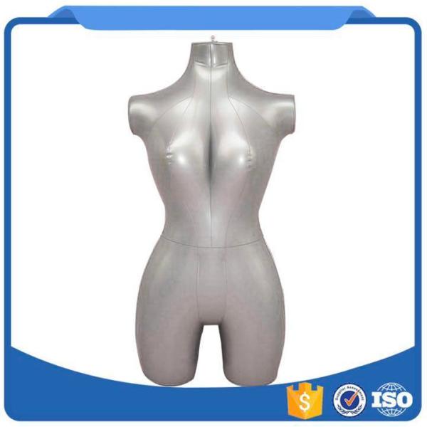 ご覧いただきありがとうございます。イノベーションファクトリー製PVCエアーマネキンです。空気抜けを防ぐ逆流防止弁付きます。ハンガーフックを引っ掛け、簡単にディスプレイできます。例えば、フリーマーケットでイチオシの服をアピールしたい時、このエ...