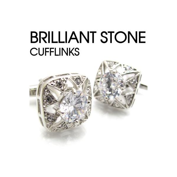 中央に大きなラインストーンを配置したカフス。その周りを小さなラインストーンを使用した細かな装飾と、空洞で彩っています。煌びやかで、厚みがあるので存在感があります。