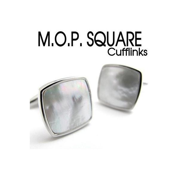やや丸みを帯びたスクウェア型の白蝶貝カフス。使用するシーンを選ばないシンプルカフス。プレゼント、贈り物に最適です。※天然石など天然素材を使用した商品は、色みや柄など1点1点、左右で異なります。また、商品画像と全く同じ商品はご用意できかねます...