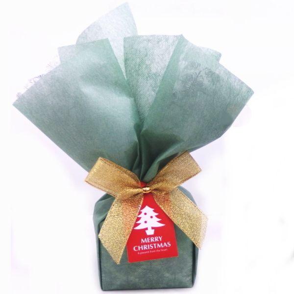 クリスマス気分も盛り上がる、ゴージャスなラッピング。こちらは店舗にてラッピングした状態でお届けします。内容物＝ラッピングペーパー二枚、クリップリボン対象外商品＝コレクションケース、収納ボックス系は利用できません。※袋、シール、リボンは写真と...