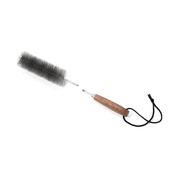 ブランド : Mt.SUMI マウントスミ商品名 : 煙突ブラシ Φ 58 煙突用サイズ : 全長 : 36.5cmブラシ部分の長さ : 22cm持ち手の長さ : 16.5cm直径 : φ58mmの煙突対応重量 : 約125g材質 : ステ...