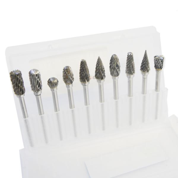 CL3155 タングステンバー リューター ビット セット 3mm軸 10本セット ケース付き 超硬ビット ルータービット■商品内容：タングステンバーx10■サイズ：全長約40〜50mm、ヘッド直径：6mm、シャンク径：3mm■材質：タング...