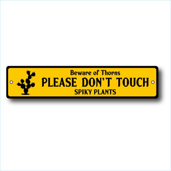 カリフォルニアスタイルの植樹まわりに映えるガーデンサインアルミプレートは如何ですか?カスタムプレートがあれば、大切な植物達への愛情がUPしますよ〜！！こちらのデザインは「SPIKY PLANTS 横長YE」です。定番ですのでカスタムは出来ま...