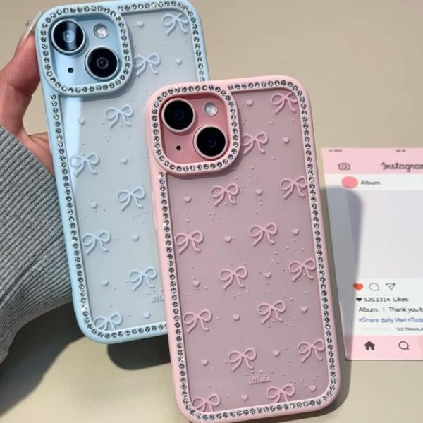 希少なiPhone14plus/15plus/16plusも揃ってます。大人気リボン×キラキララインストーンが大人ガーリーにピッタリ!!ラインストーン リボン ラメ 透明ケース 蝶結び 韓国風 キラキラ お洒落 スマホケース iPhone1...