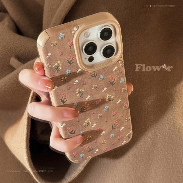 希少なiPhone14plus/15plus/16plusも揃ってます。シックな落ち着いた色合いに小花模様がとても可愛い!!ブラウン 小花 シック 大人カジュアル お洒落 スマホケース iPhone11 iPhone12 iPhone13 ...