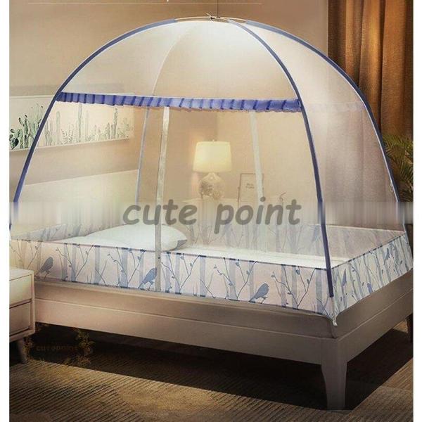 【ワンタッチ式蚊帳 】テントのようにパッと広がるワンタッチ式なので設置もらくらく簡単です。目の細かいネットで小さな蚊も通しません。耳元で聞こえる羽音に気を立てることなく、朝までぐっすり安心して眠れます 。簡単に組み立て可能：(1)自然的に展...