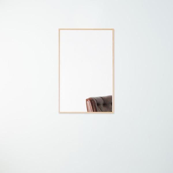 【商品名】 細枠ウォールミラー(幅47×高さ82cm) (ナチュラル) 天然木 鏡 スリム 高級感 木製 飛散防止加工 壁掛け オシャレ 北欧風 玄関 トイレ 洗面 日本製 完成品 NK-12 【ジャンル・特徴】 ウォールミラー ウォール ...