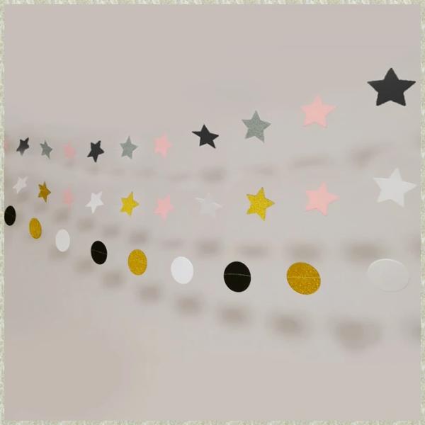 商品の重さやサイズは商品ページ内をご確認願います製品保証：商品のお届けから３か月以内関連キーワード：3D 立体 サークル スター オーナメント ガーランド 丸 星 金 銀 ゴールド シルバー 鏡面 ミラー加工 壁紙 部屋飾り パーティ グッ...