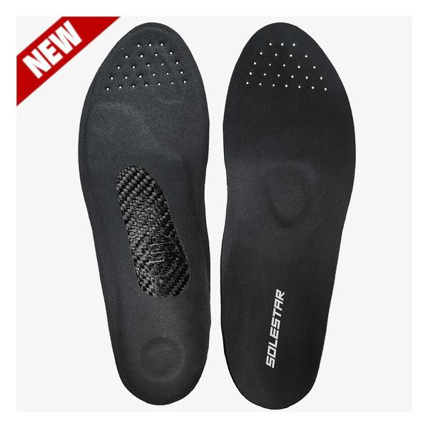 "ソールスターインソール BLK 2は、サイクリングにおける最も高い要求に応えるために設計されています。独自のカーボンファイバーレイヤーは、最小限の重量で最大のサポートを提供します。SOLESTAR BLKは、プロのサイクリストに最も選ばれ...