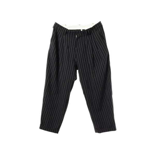 【商品名】：HUMIS 3タック クラシカル ストライプ パンツ【管理番号】：KL4CQKLB46【カテゴリ】：メンズ【色】：ブラック【表記サイズ】：S【サイズ詳細】：ウエスト約83cm×股上約30.5cm×股下約63cm×モモ幅約35cm...