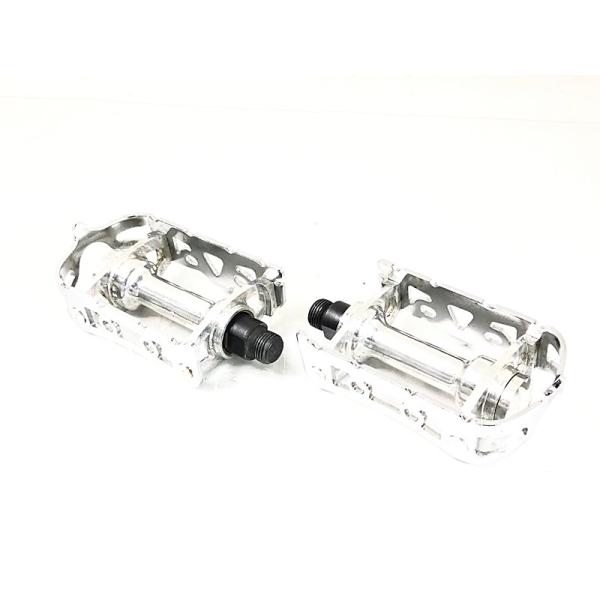 ■商品情報【商品種類】：ペダル【メーカー】：LYOTARD（リオタ)【モデル・型番】：45 PEDAL（45 ペダル)【参考価格】：-【重量】：-【状態レベル】：中古：S（ほぼ新品・新古未使用品）【必ずご確認ください】※商品ページ最下部にも...