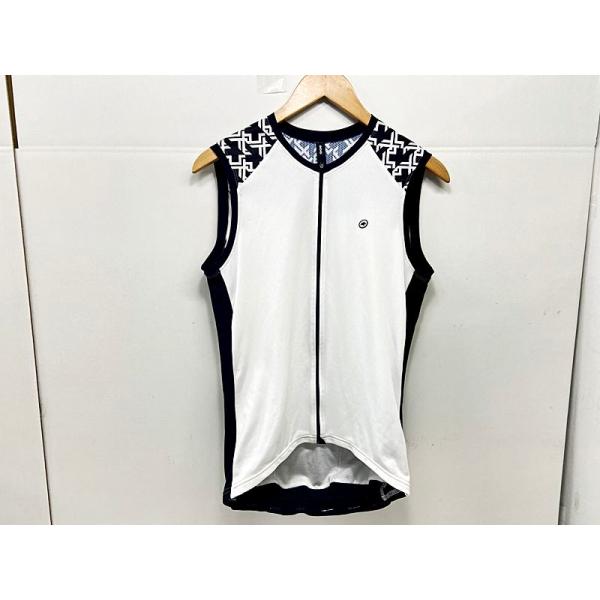 ■商品情報【商品種類】：サイクルウェア【メーカー】：ASSOS（アソス)【モデル・型番】：MILLE GT SPRING FALL VEST C2（-)【参考価格】：-【重量】：-【状態レベル】：中古：B（使用感少な目/小キズ、ヨゴレ少々）...