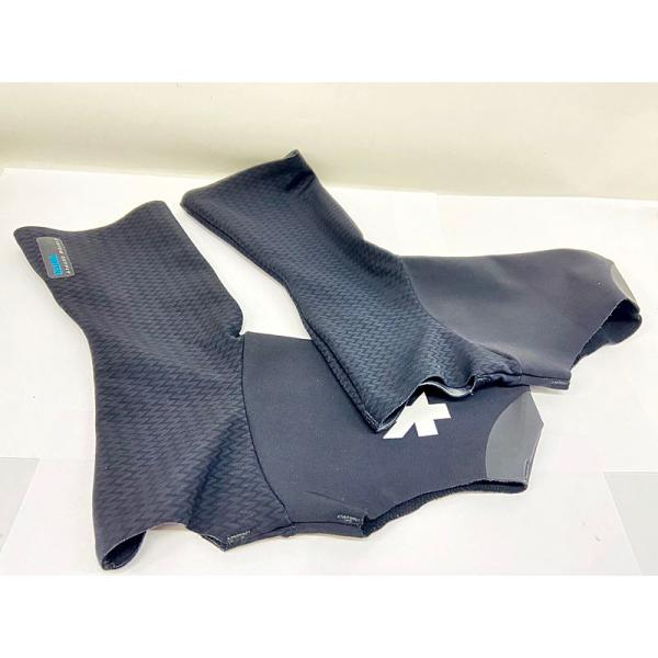 ■商品情報【商品種類】：シューズカバー【メーカー】：ASSOS（アソス)【モデル・型番】：RSR WINTER SPEED BOOTIES（シューズカバー)【参考価格】：-【重量】：-【状態レベル】：中古：A（使用感の少ない美品）【必ずご確...