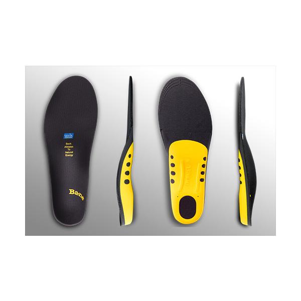 今なら送料無料！ こちらはバネインソールの基本構造を持つベーシックなモデルです。本人の足裏にあった理想の形状、大リーガー高橋尚成、プロゴルファー佐伯三貴らトップアスリートも数多く使用するメイドインジャパンの商品です。足裏の３点アーチをサポー...