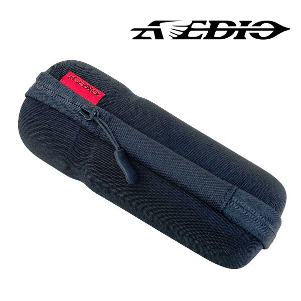 止水から通常ファスナーに変更し、開閉が楽になりました。センターファスナーになっとており、工具の出し入れが便利です。ネットのポケットはゴム素材になっているので、工具の収納が簡単にできます。【高さ】19cm【直径】7cm