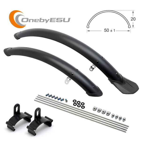 装着の自由度が高いミドルレングスのポリカーボネイト製フェンダー。ミドルレングスのボディーは付属のスライド式ブラケットや、好みの位置に穴をあけ専用フェンダーダボにダイレクトに取付けることで、雨や泥の跳ね上がり、車輪の脱着、などを想定し自由な位...