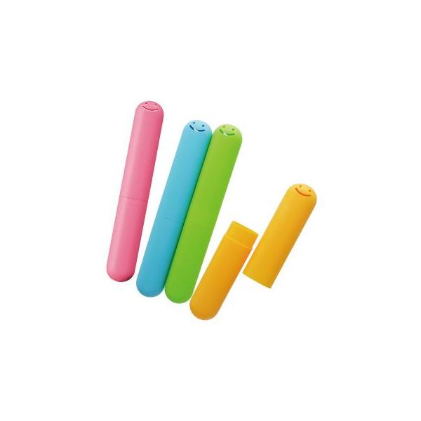 かわいい顔がついた携帯に便利な歯ブラシケース。学校やオフィス、旅行や出張に、どこへでも連れてって！持ち運びに便利な>もいかがですか？イエロー、グリーン、ブルー、ピンクの4色※色は選べません■サイズ： 縦約19.5cm×横約3cm（幅約...